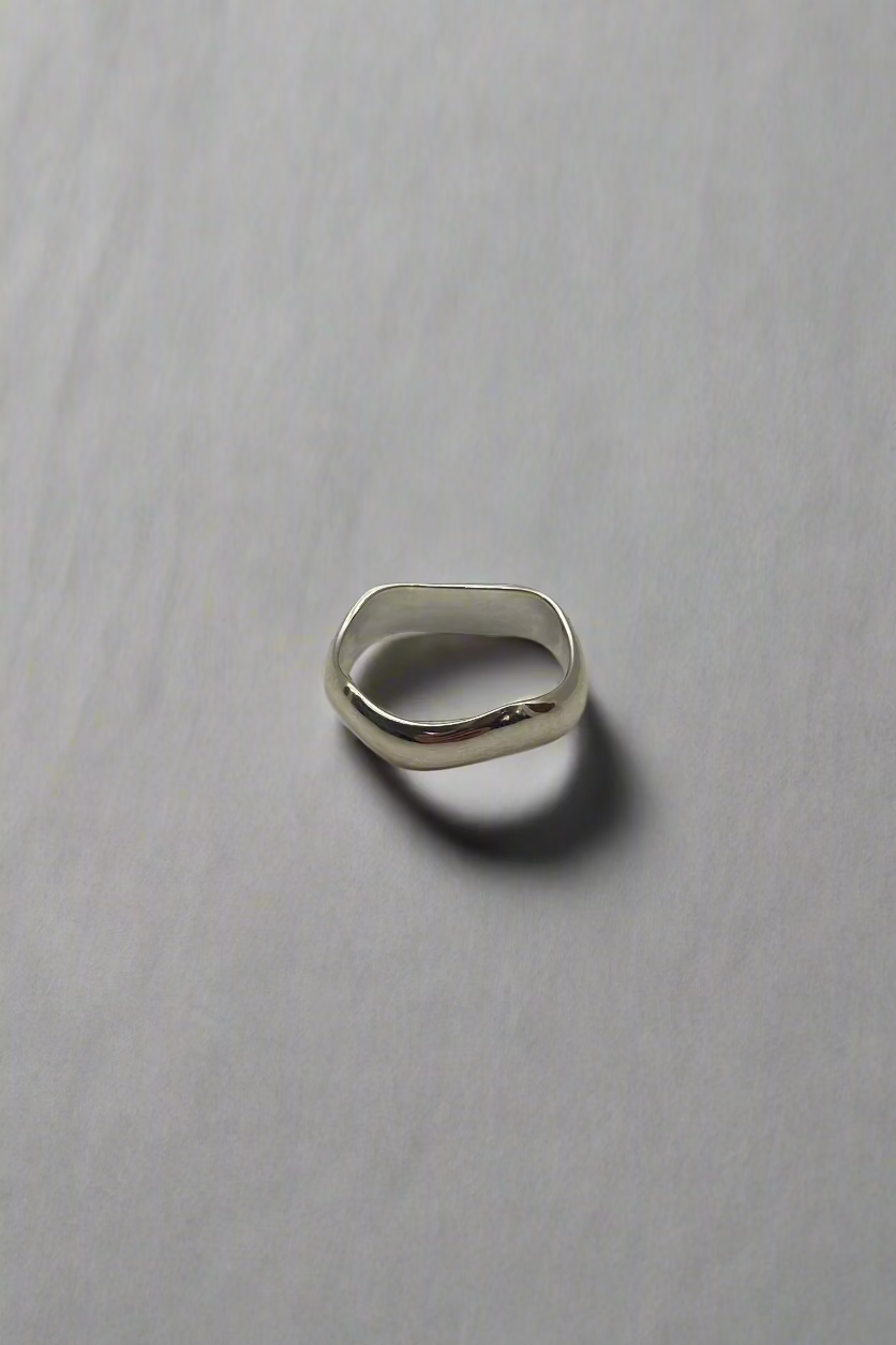 Oscillation Ring (Wide) – AKJP STUDIO